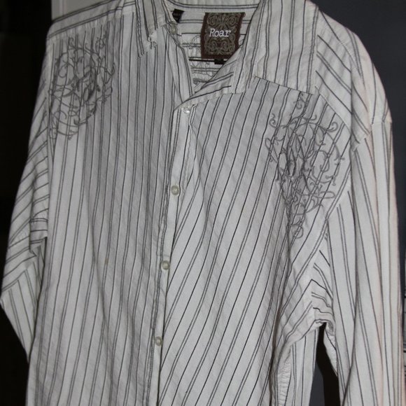 Roar | Shirts | Mens Grey And White Roar Dress Shirt | Poshmark